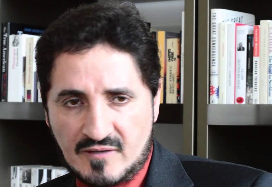 Le Dr Adnan Ibrahim parle des complots de la franc-maçonnerie contre le ...