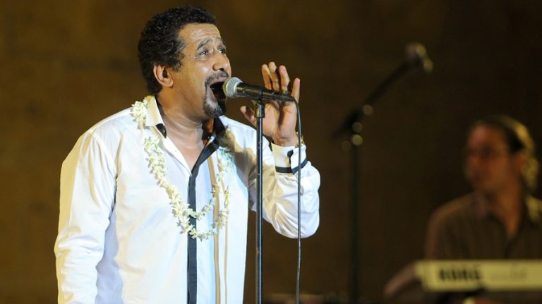 Khaled vole au secours du régime wahhabite et chante «Vive Salman ...